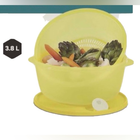 Tupperware | Kitchen | Tupperware Jumbo Crystalwave Container With ...